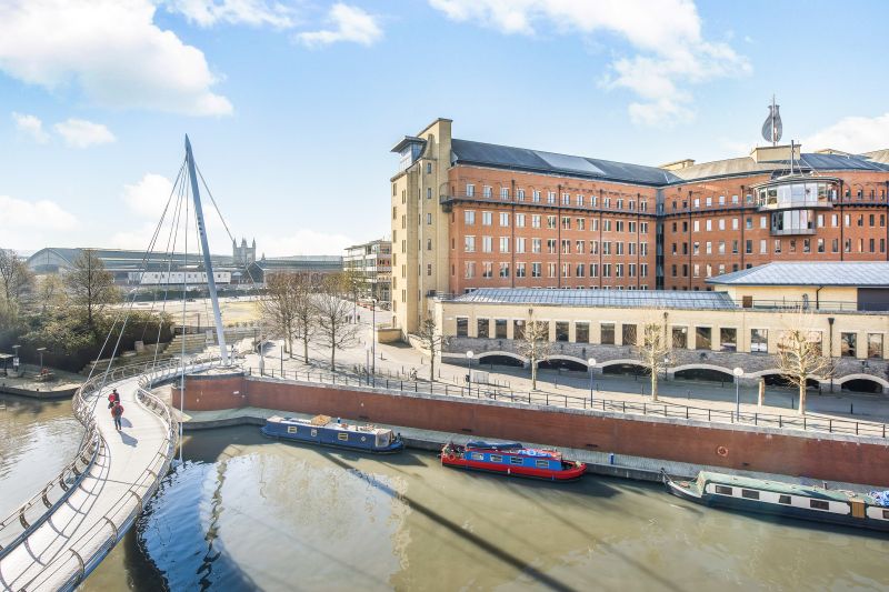 Working from Home in Bristol - Oliver Roth